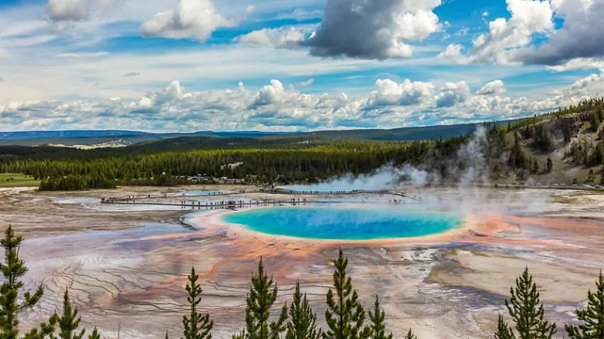 Fairy Falls Yellowstone Day Hike | Wildland Trekking