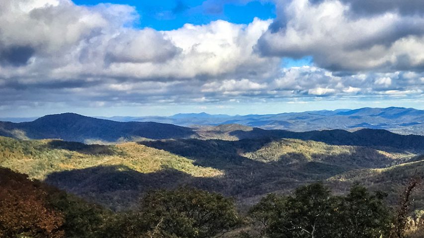 Looking Glass Rock Day Hike Tour | Wildland Trekking