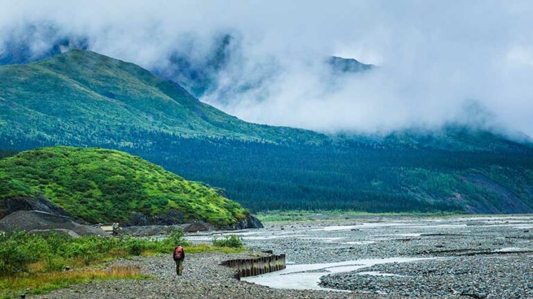 Heart of Alaska Inn-based Hiking Tour | Wildland Trekking