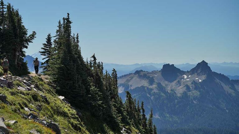 Mount Hood Hotel-based Hiking & Rafting Tour | Wildland Trekking