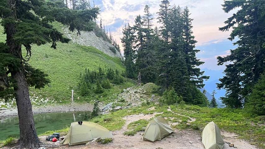 Alpine Lakes Traverse Backpacking Trip in the Goat Rocks